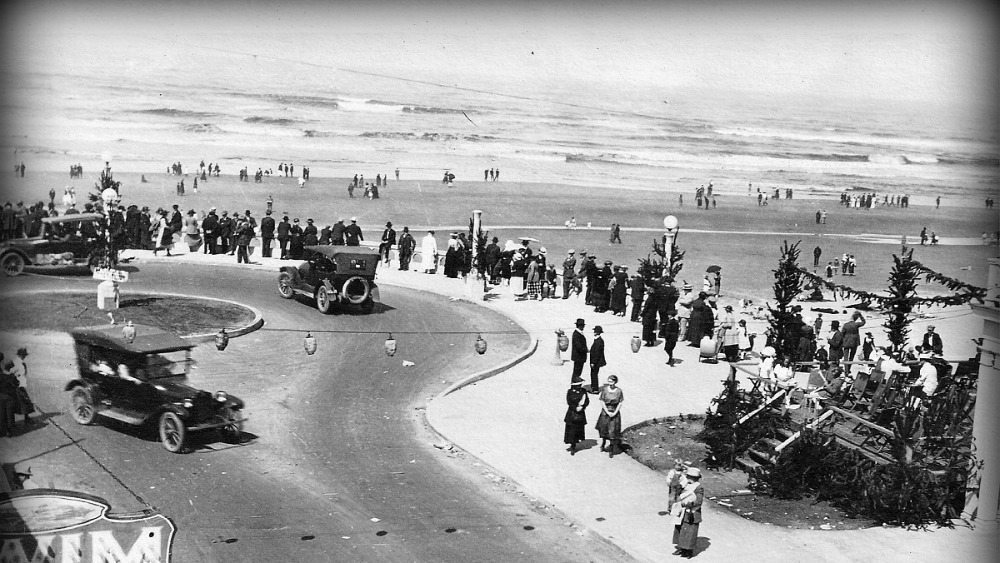 The Pull of Progress - Seaside in 1921 - Seaside Oregon